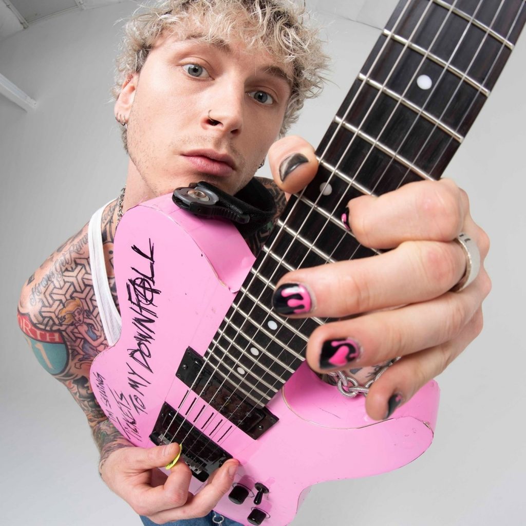 Machine Gun Kelly uważa, że powinien zagrać Linka w The Legend of Zelda ...